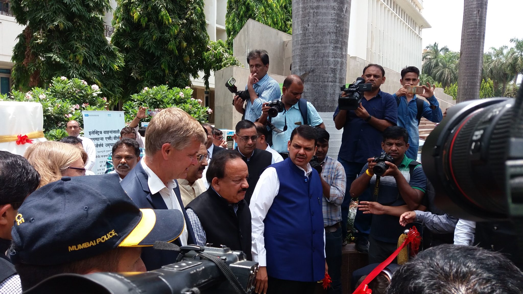 CM launches Delta Charging Station at Maharashtra Mantralaya