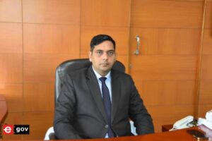 4 IAS Transferred in Haryana, Ajay Singh Tomar made Deputy Commissioner ...